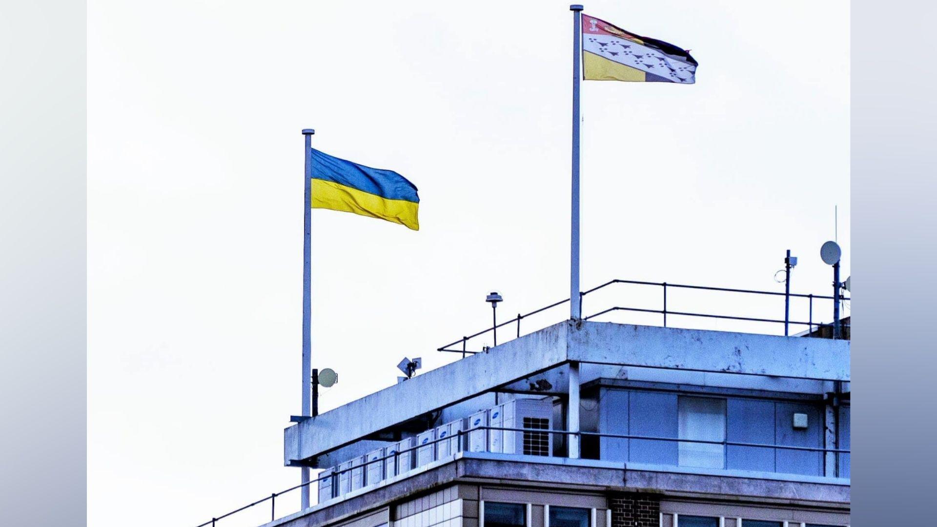 Reform defends removing council HQ's Ukraine flag