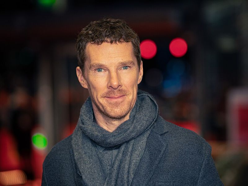 12 famous people who are related to historical figures