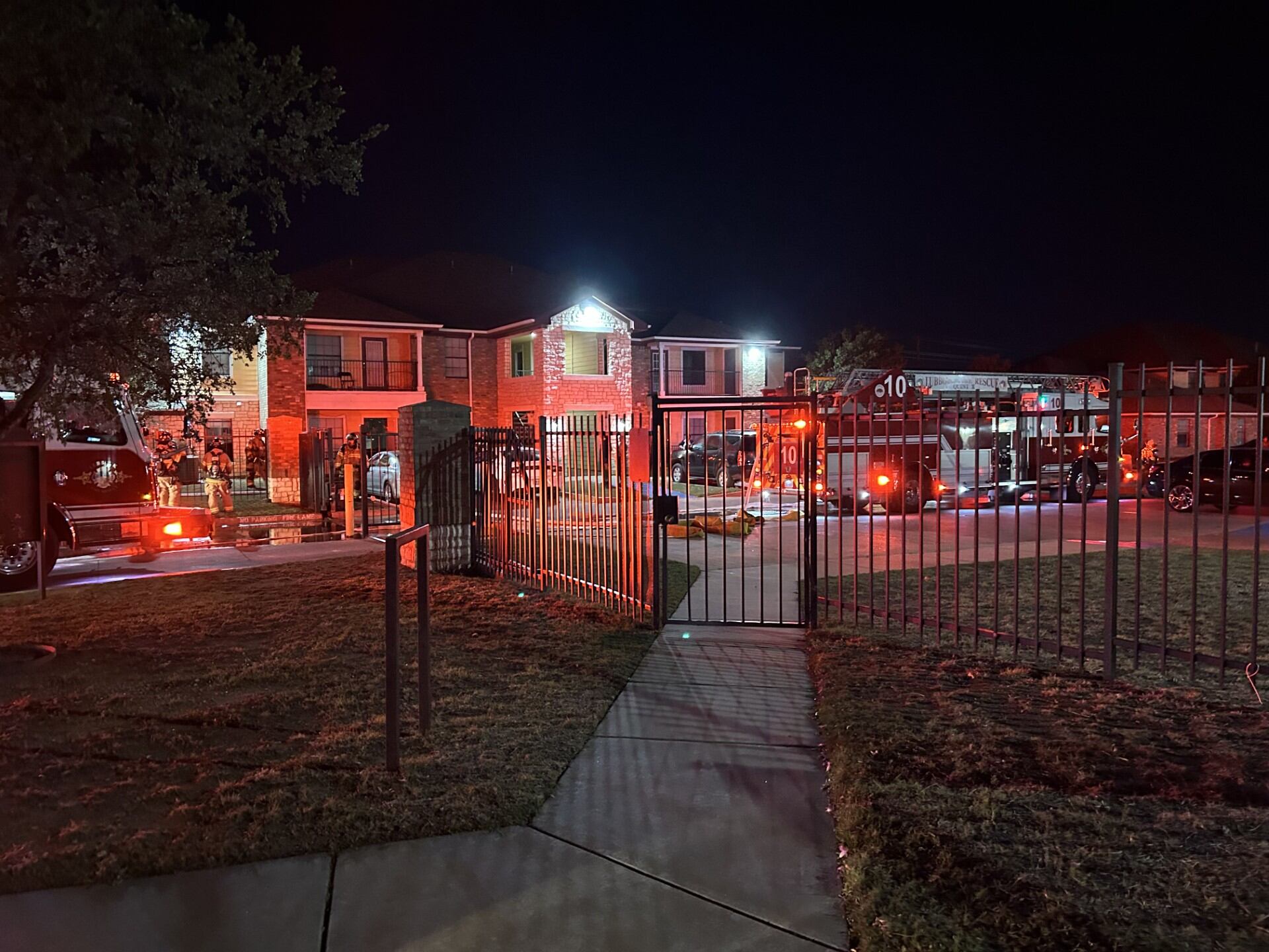 Four displaced after East Lubbock apartment fire Monday night