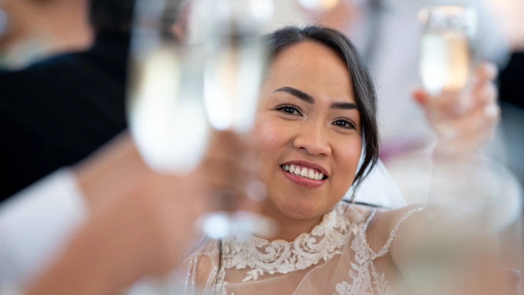 Nail your wedding speech with heart and humor