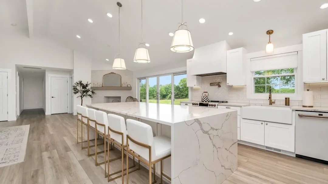 Realtors agree: This one kitchen feature instantly makes a modern house ...