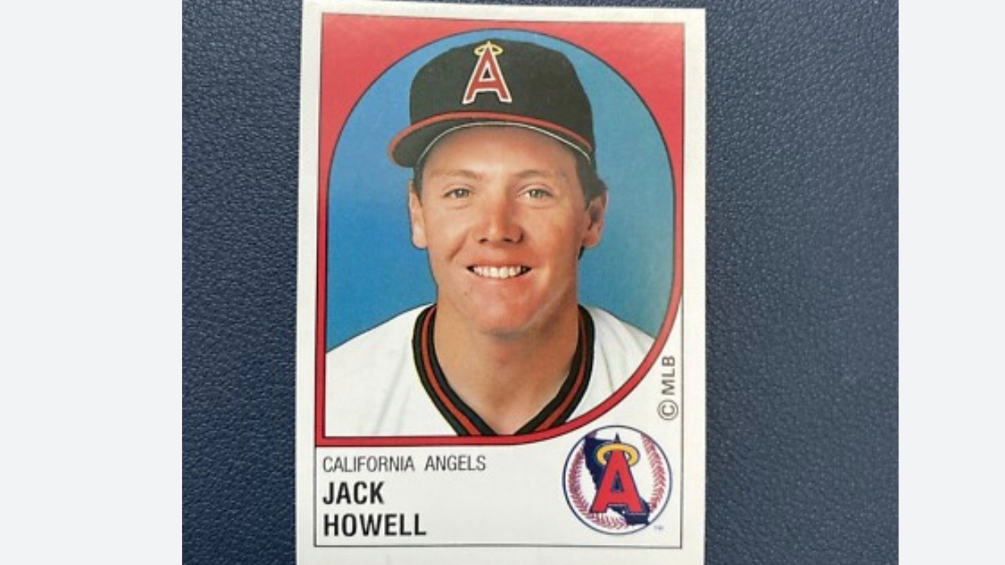 15 times MLB players hit home runs with a broken bat