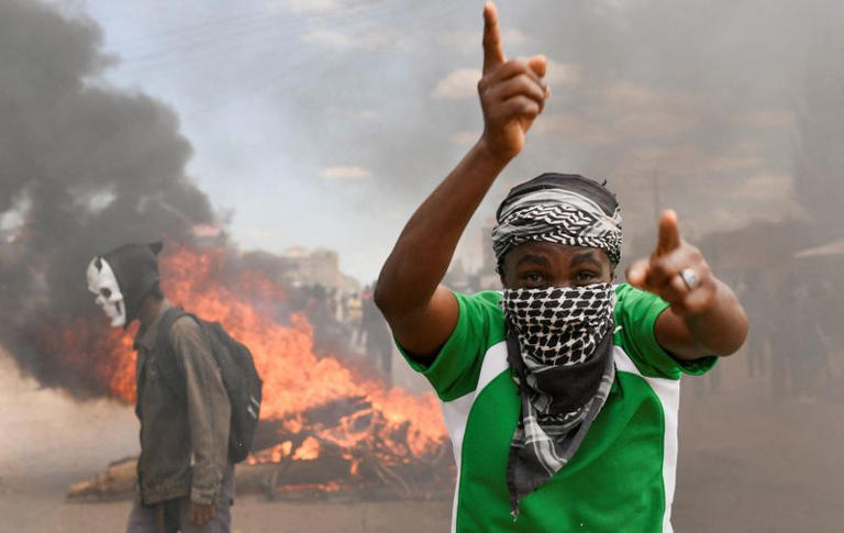 Protests over US Ebola site in Kenya kill two, court keeps suspension