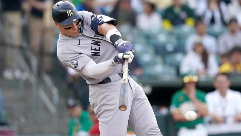 Aaron Judge further proving that Yankees' star is the best leader in ...