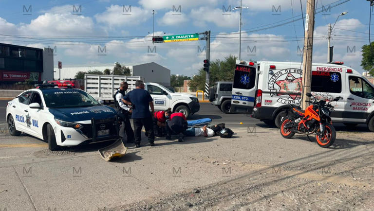 Camión de transporte público choca contra motociclista en Villas de San ...