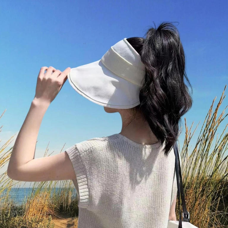 5 jenis topi yang cocok dipakai saat cuaca panas terik
