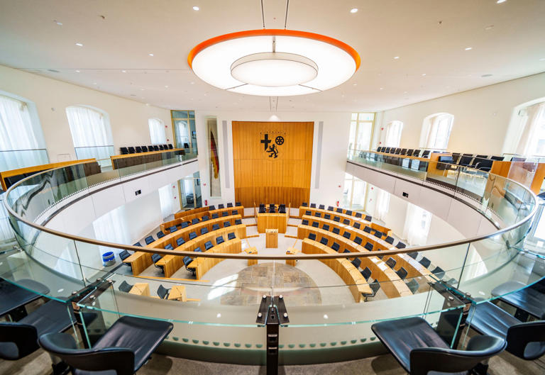 Konfrontation im Landtag - CDU, SPD und Grüne contra AfD
