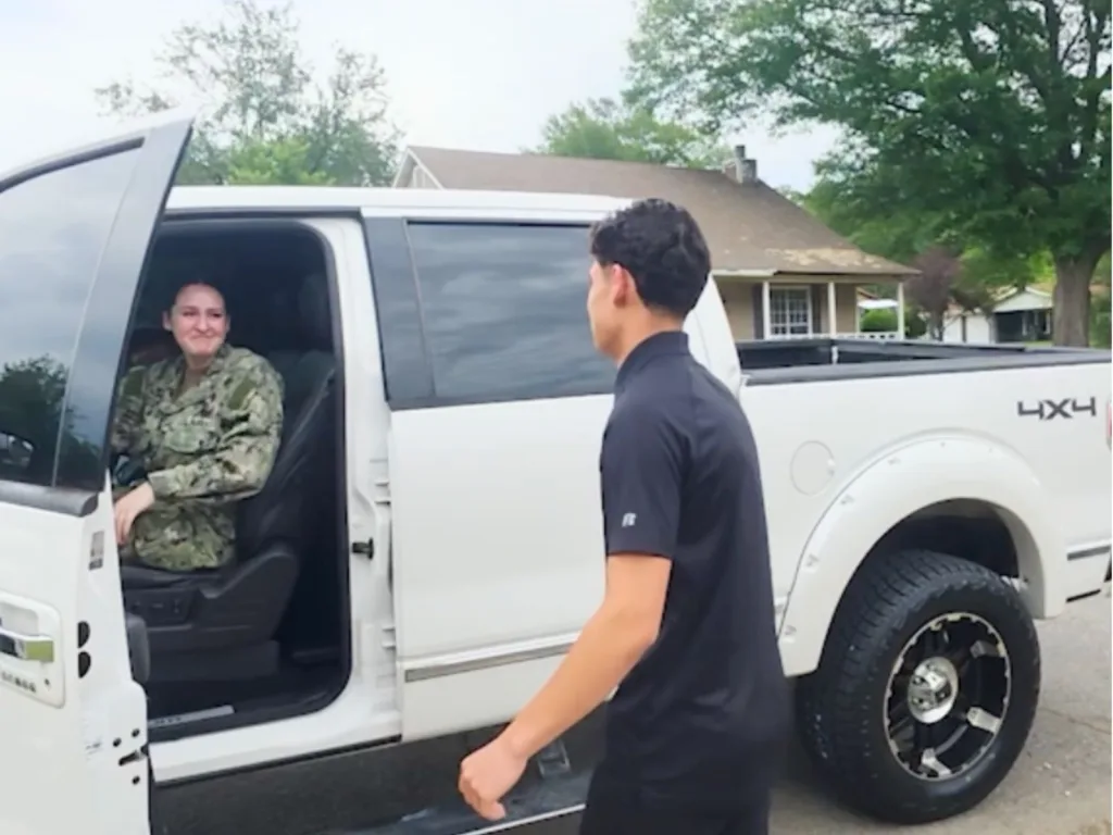 Teen’s dream graduation gift turns into an emotional military sister ...
