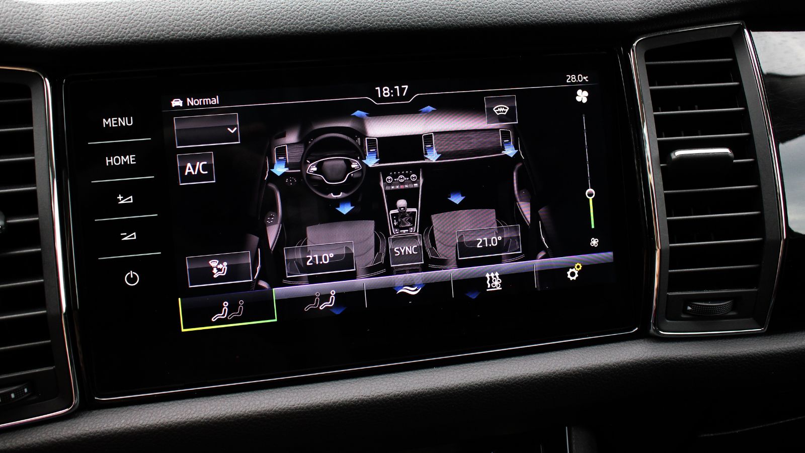 Why some drivers are regretting massive touchscreens in new cars