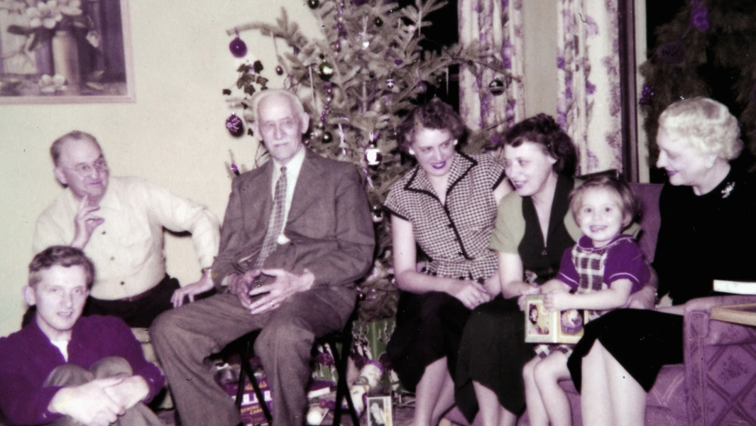 14 traditions that defined 1950s family life