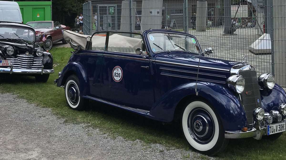 Oldtimer am Turm - Am nächsten Sonntag stehen edle Karossen in Schömberg