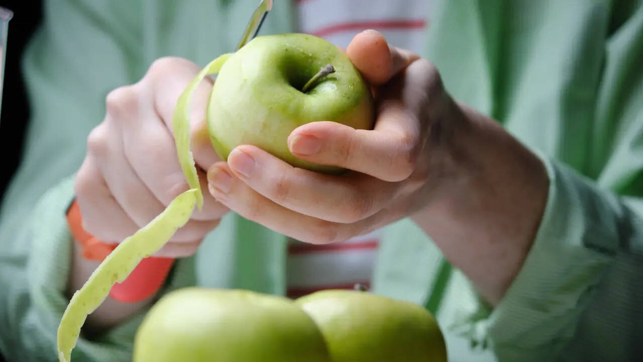 6 fruit peels you should stop throwing away and why