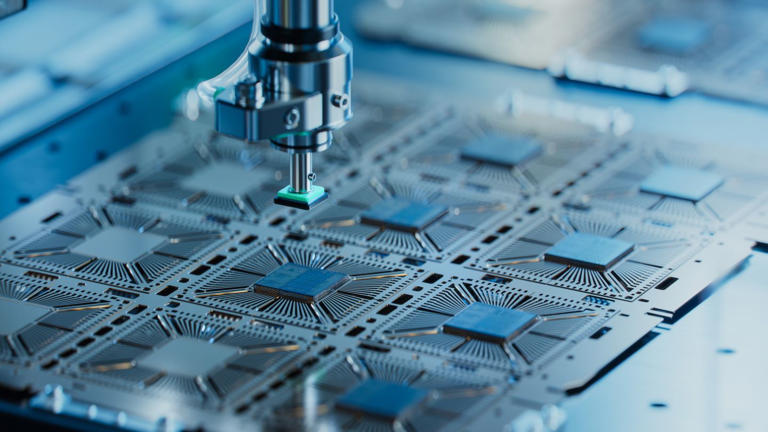 Samsung discusses autonomous-driving chip supply with BYD – report