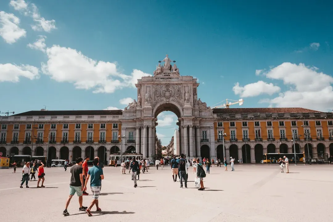 6 countries where Americans are relocating to escape financial stress