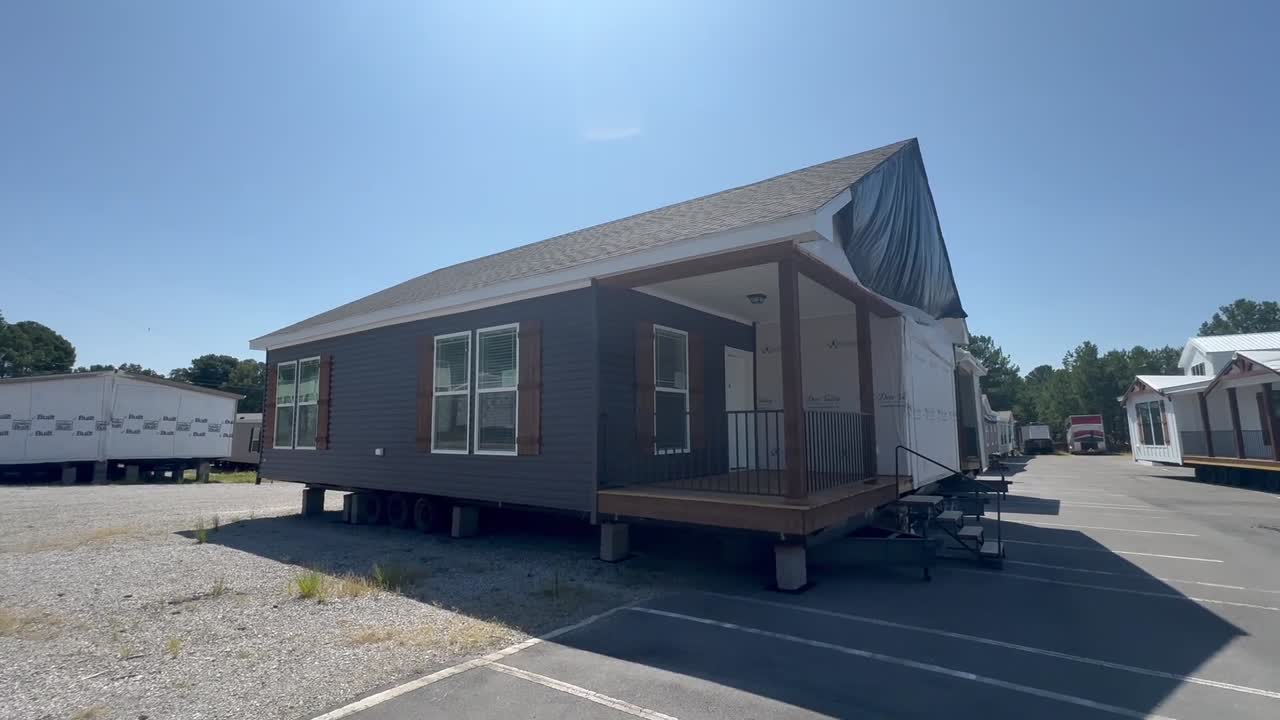 This $179K mobile home proves bigger is not always better