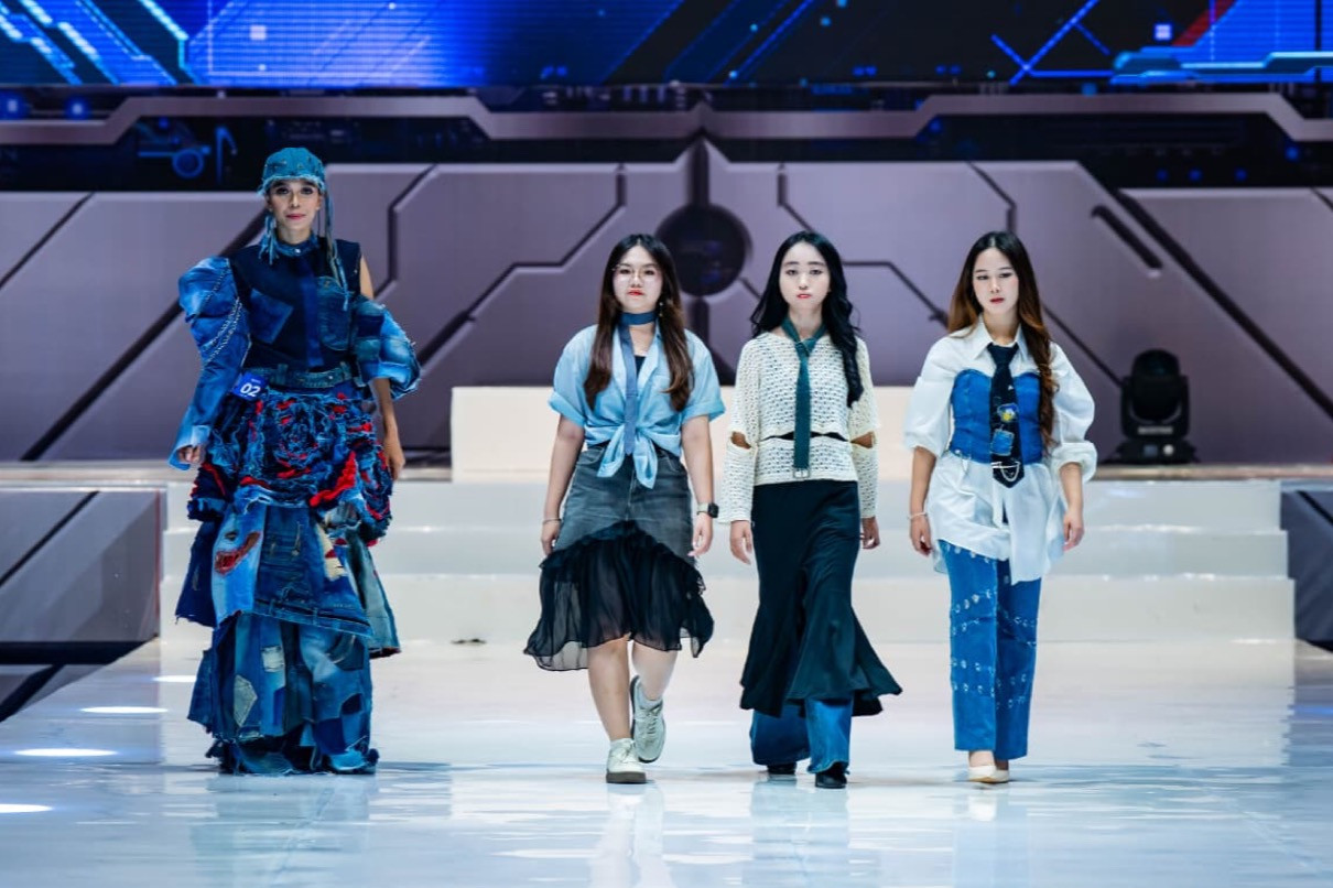 Mahasiswa Ubaya unjuk kreativitas, sabet juara di Asian Student Fashion ...