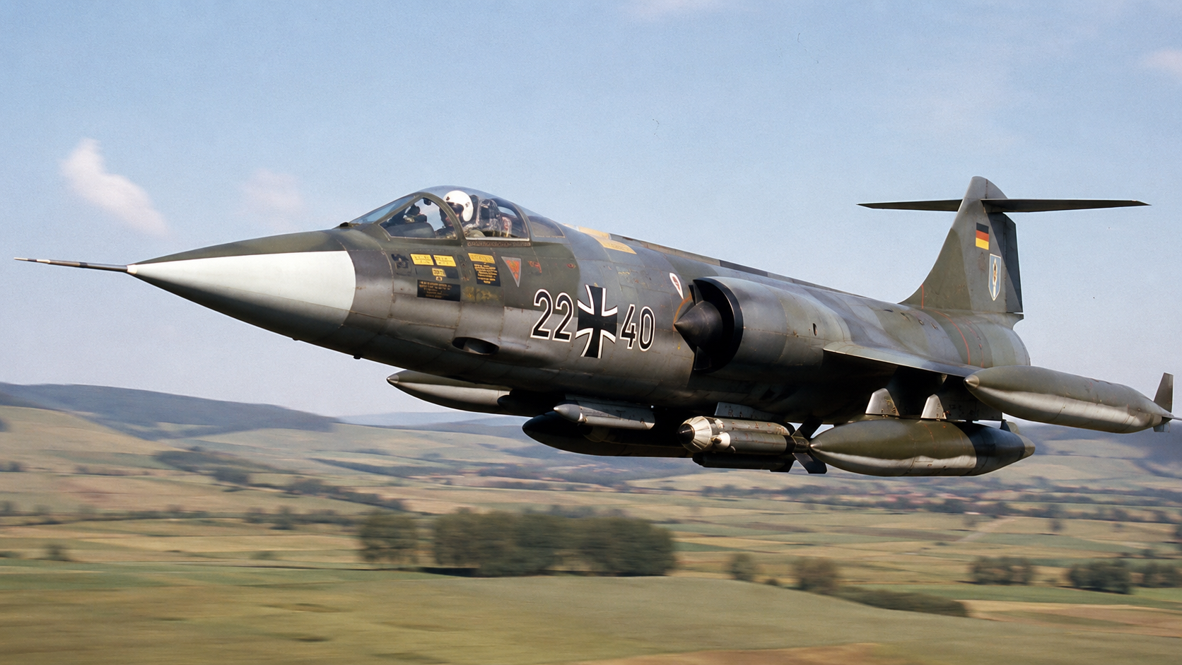 The F-104 Starfighter - America gave up on it before Germany went all in