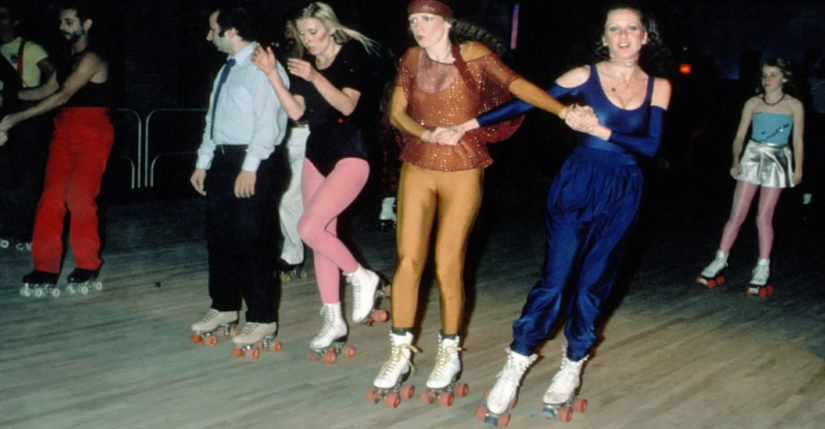28 pictures that capture the magic of vintage roller skating rinks