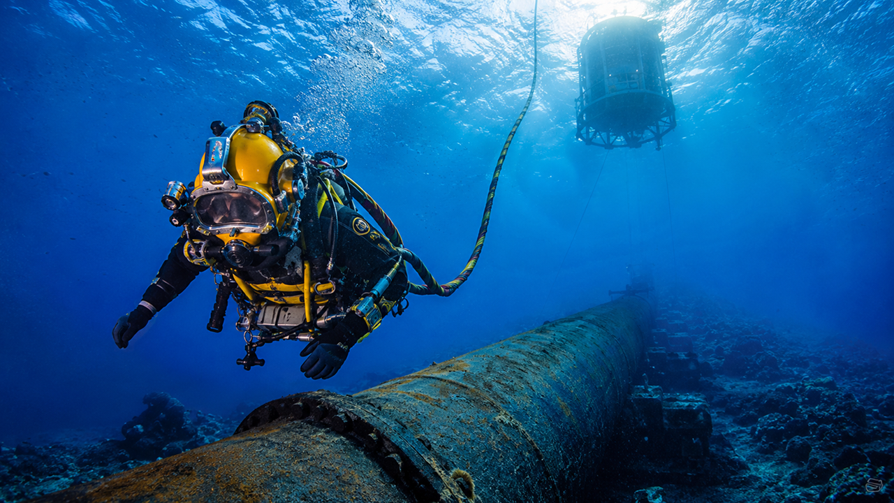 What it actually takes to work on the ocean floor, the world of ...