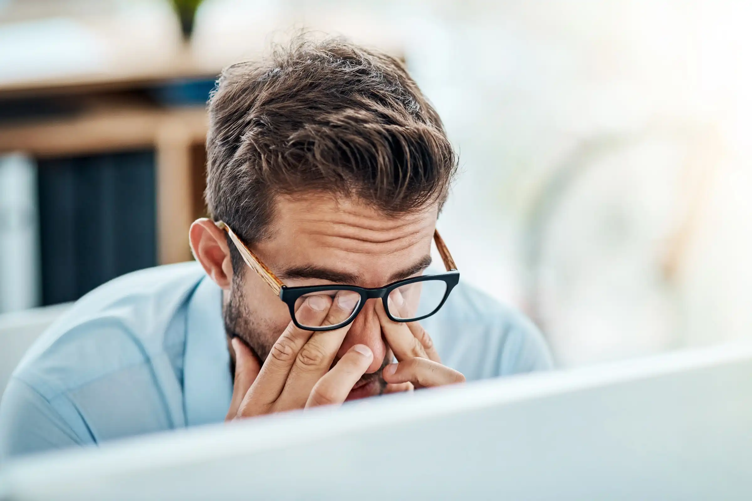 I work on a PC all day. These 8 habits help keep me healthy and sane