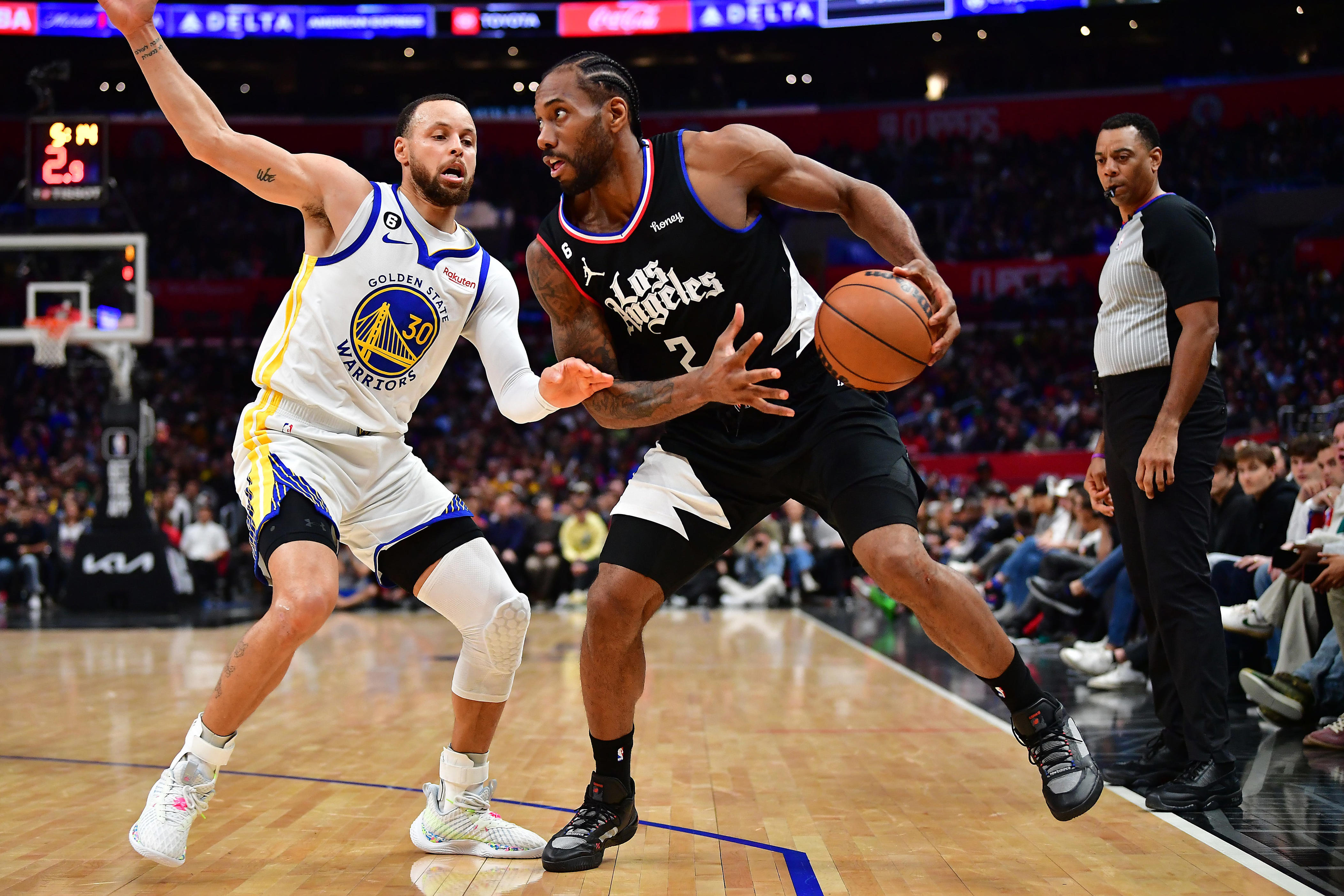 Mock trade pairs Stephen Curry with two-time Defensive Player of the Year