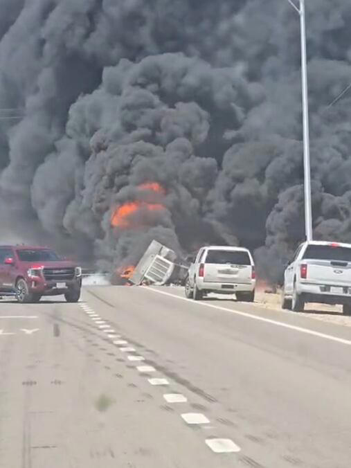 Semi driver dies after rollover crash in Ward County