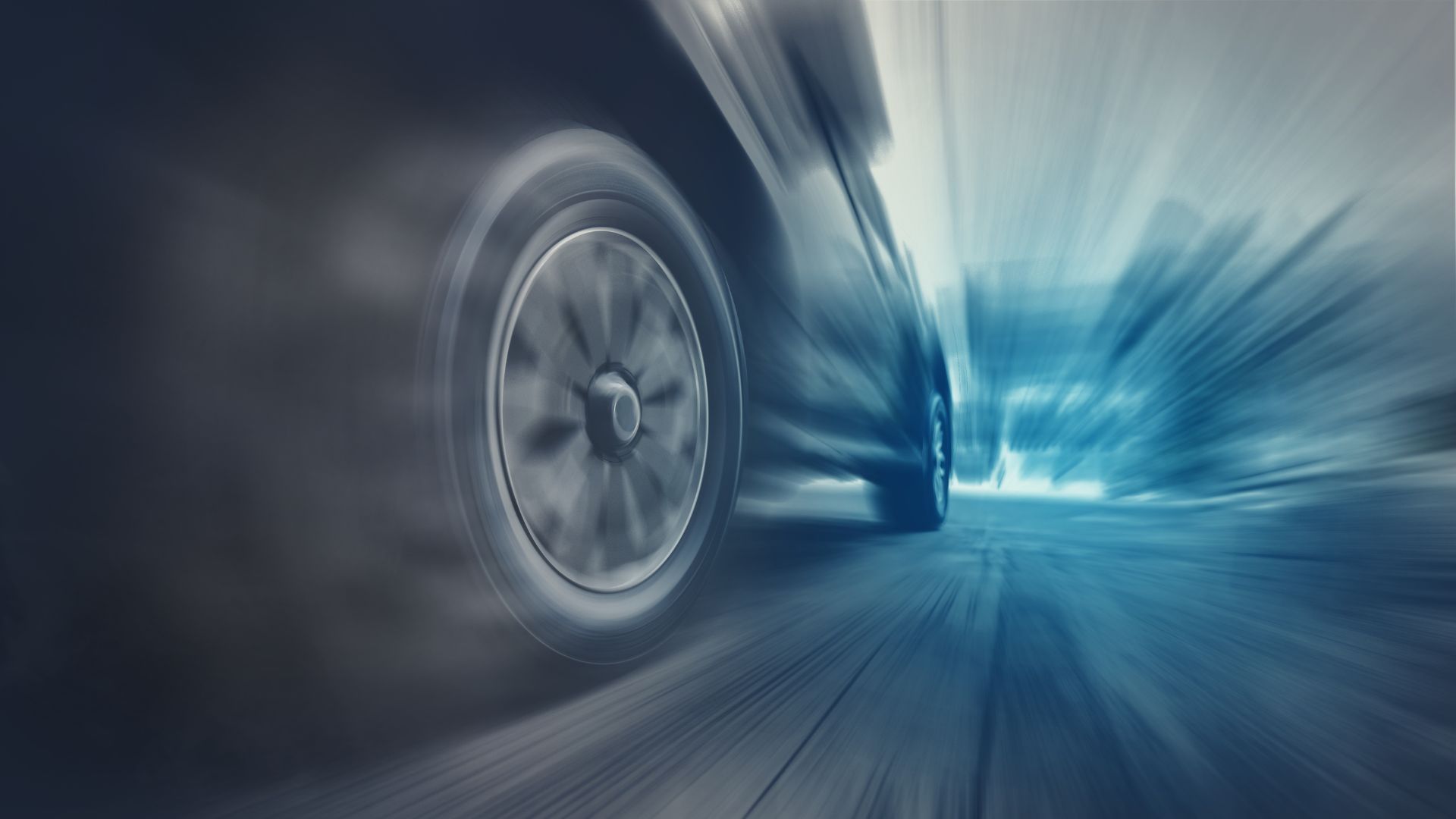 Wiener floh in OÖ mit 230 km/h vor Polizei, 17-jährige Beifahrerin warf ...