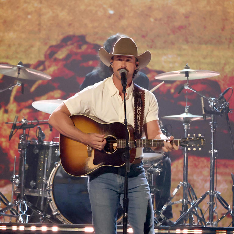 Riley Green announces 13 fall shows, where will he play? Shop tickets now