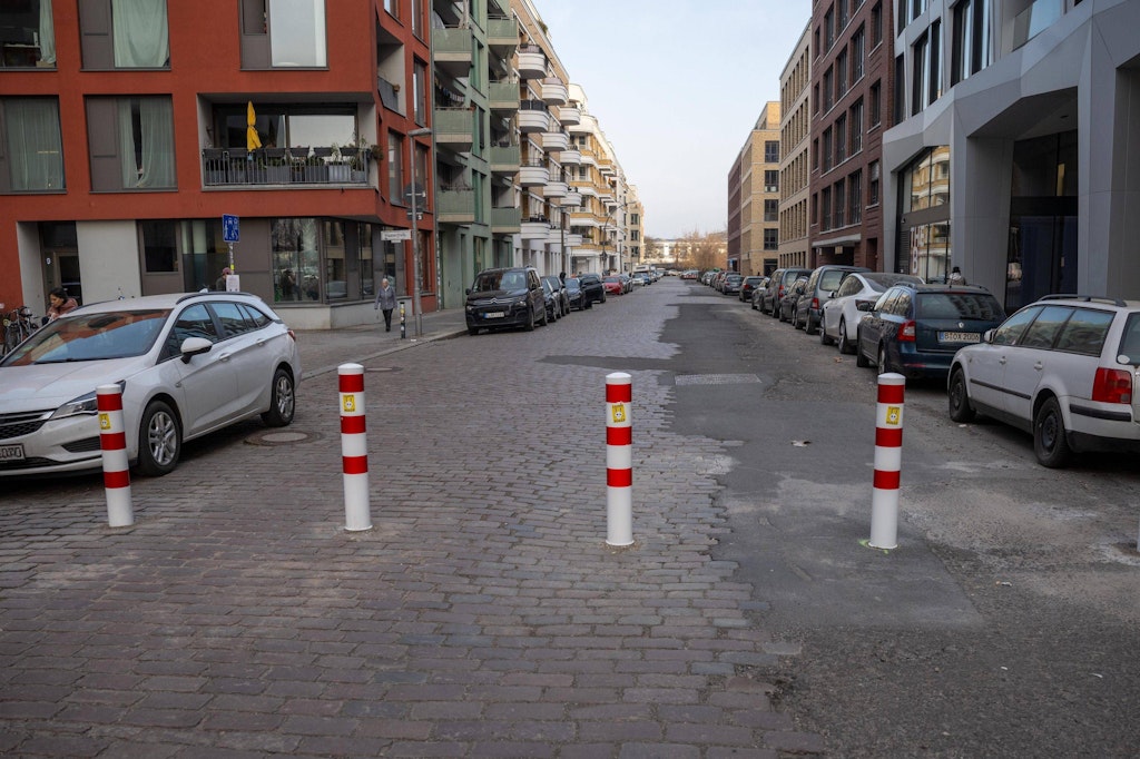 Berlin Ostkreuzkiez: Kritik an Grünen wegen Poller-Konzept