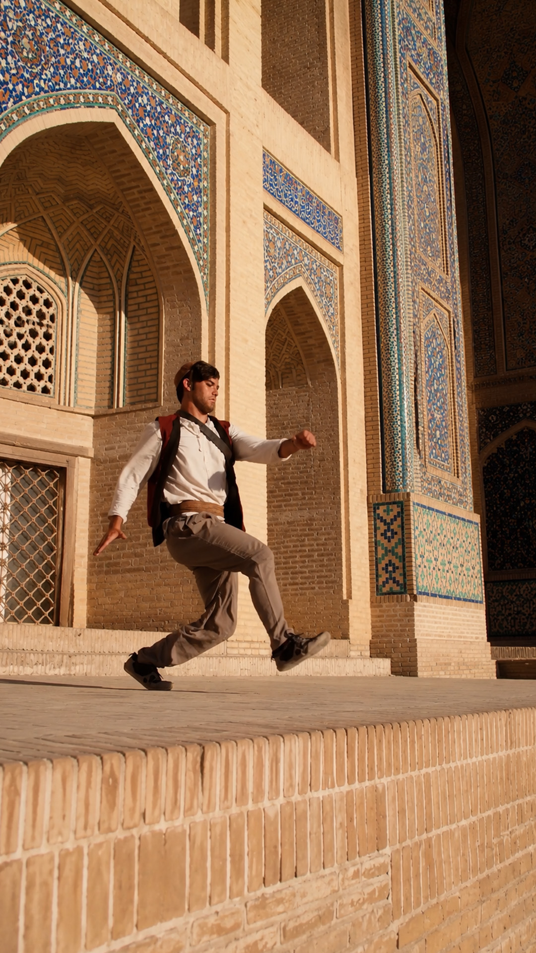 How this action sequence turns speed into a story