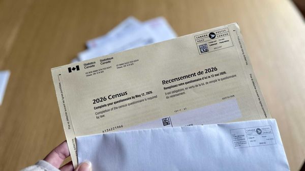 Census workers are going door to door and you could get fines of up to ...