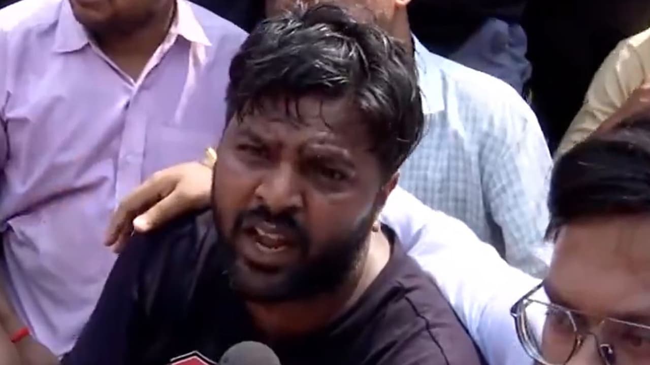 Amar Colony shooting: 'Shoot them in the head,' says grieving father