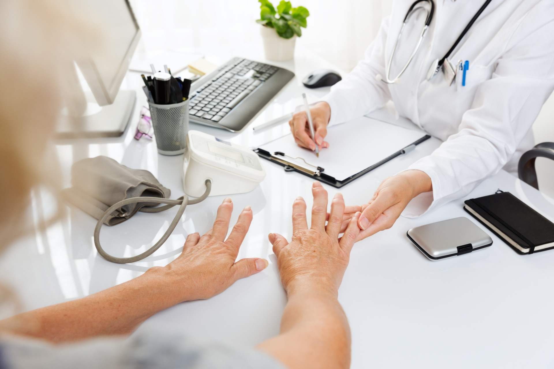 Natural remedies to combat rheumatoid arthritis