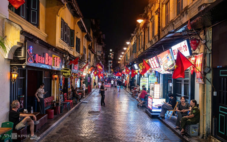 Hanoi night economy plan to offer overnight amusement