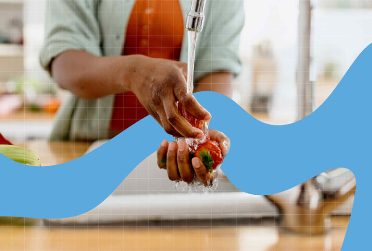 Stop washing these fruits before storing—you're making them spoil faster