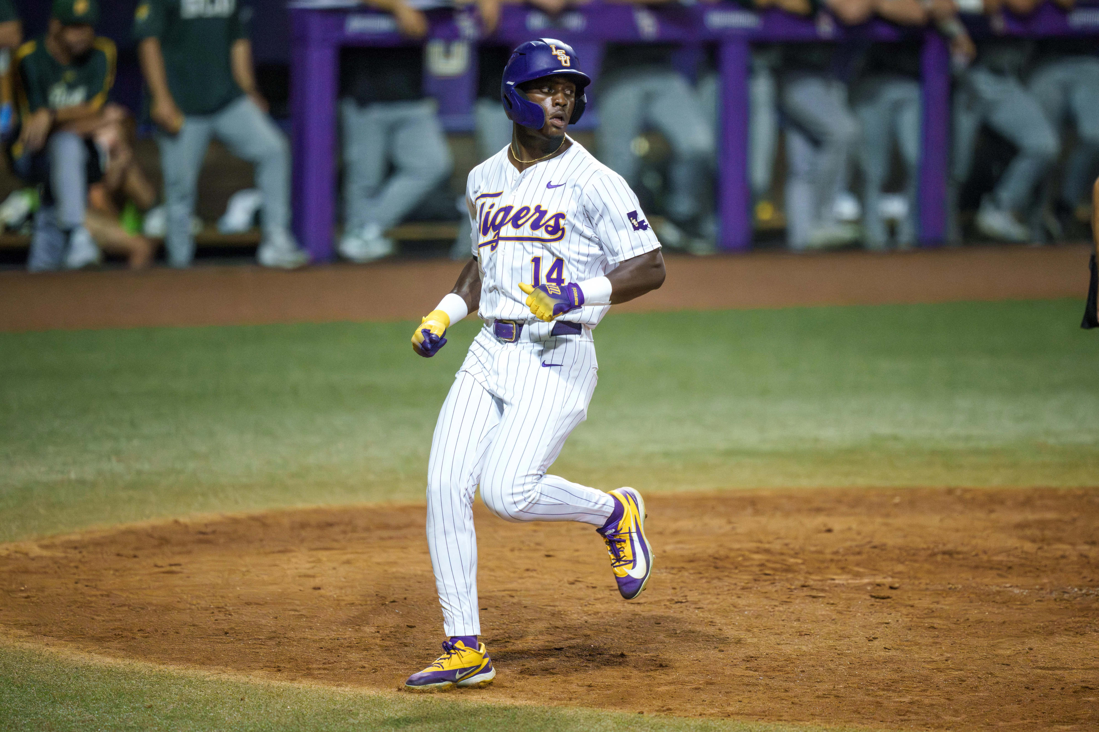 Daniel Harden enters transfer portal after one year with LSU baseball