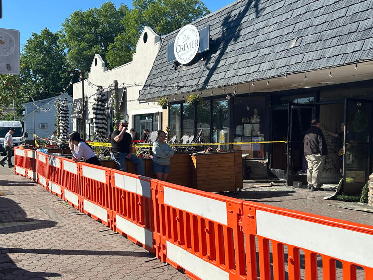 North Jersey cafe, Barstool pizza destination heavily damaged by fire