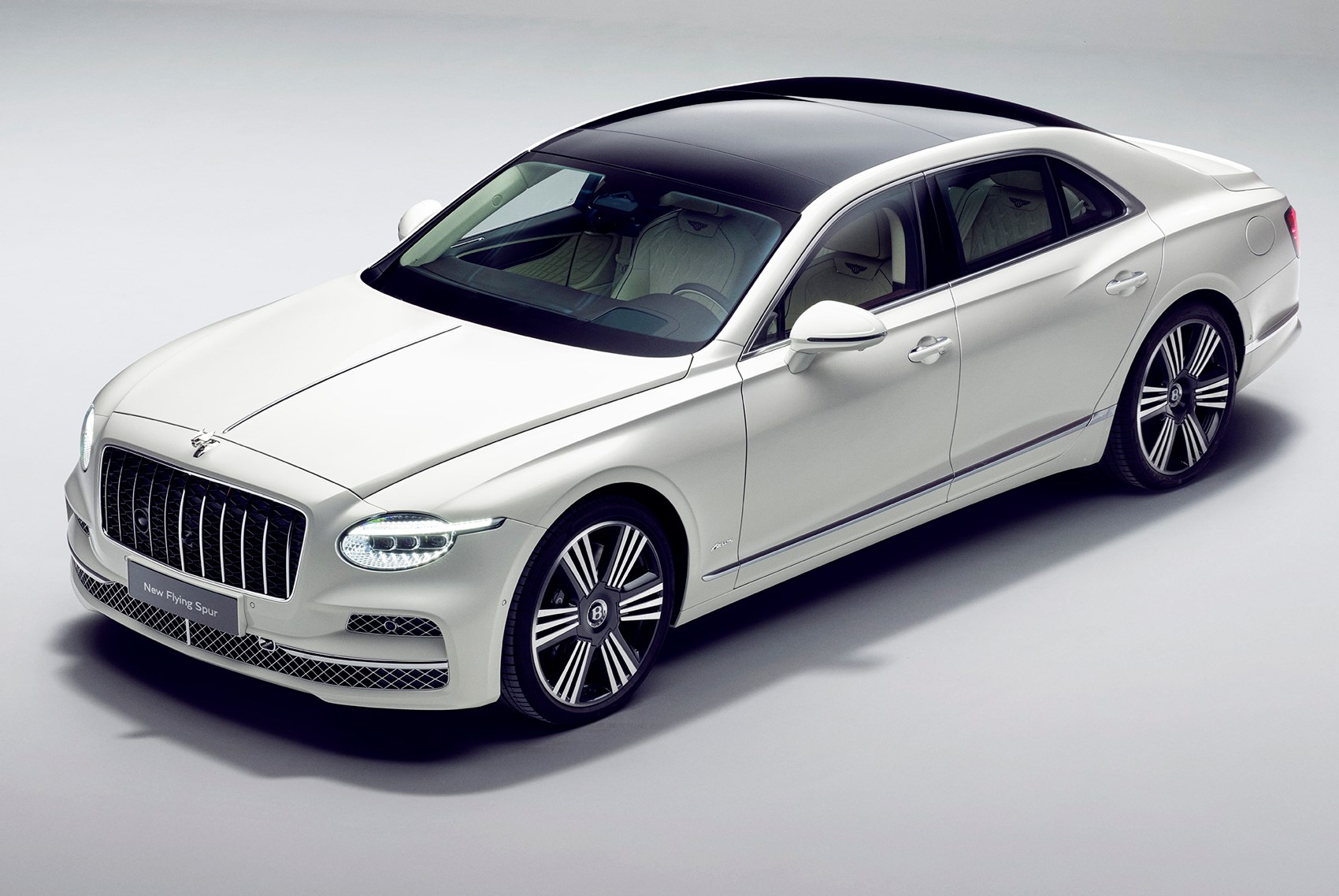 No more four-eyes: new Bentley Flying Spur revealed