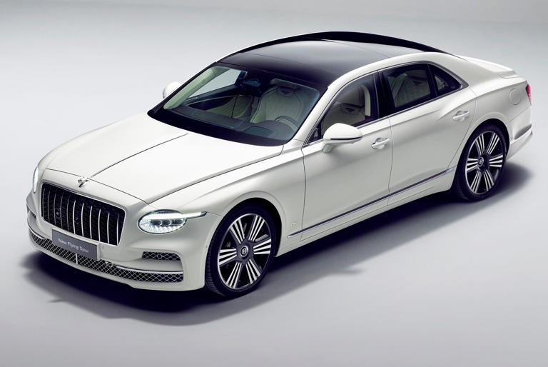 No more four-eyes: new Bentley Flying Spur revealed