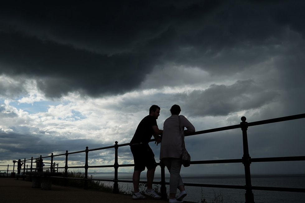 Met Office issues urgent thunderstorm warning with powercuts and ...