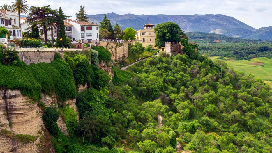 18 extraordinary places people call home