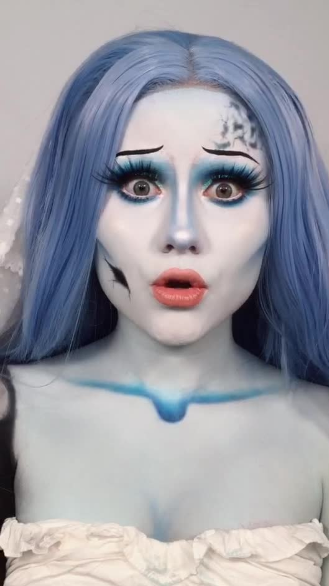 Funny corpse bride transformation gone slightly wrong