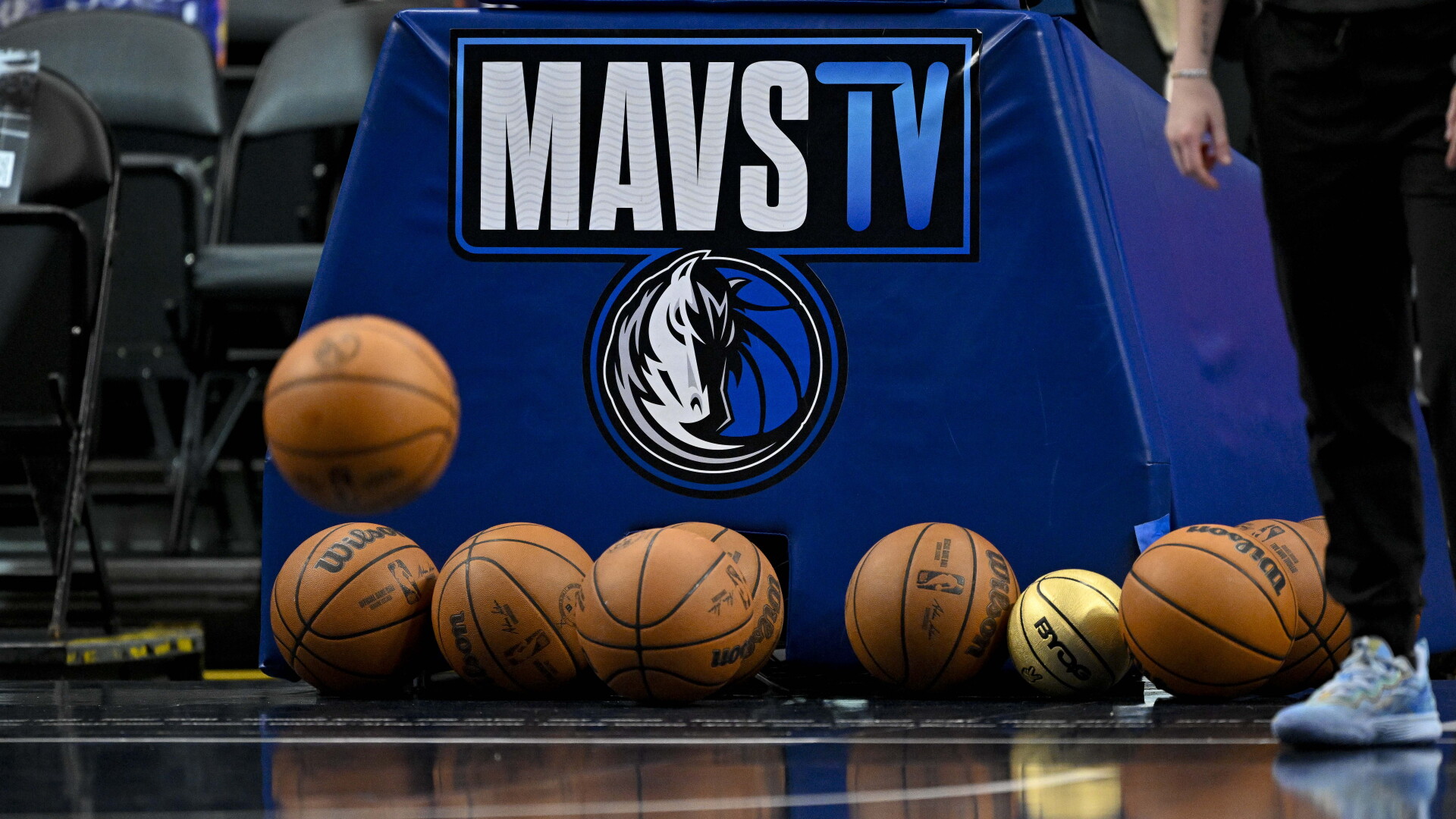 Mavericks announce plans to build new arena, arena entertainment ...