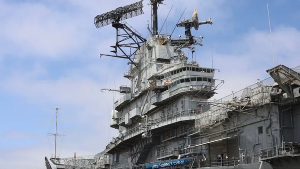 US-Flugzeugträger USS Hornet muss Alameda verlassen – das wird ein ...