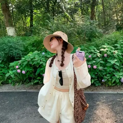 5 jenis topi yang cocok dipakai saat cuaca panas terik