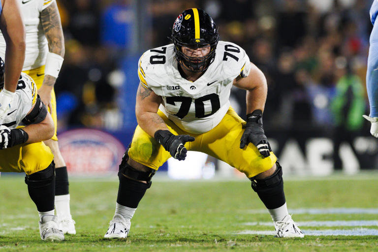 Seahawks 2026 rookie predictions: Beau Stephens won’t unseat Anthony ...