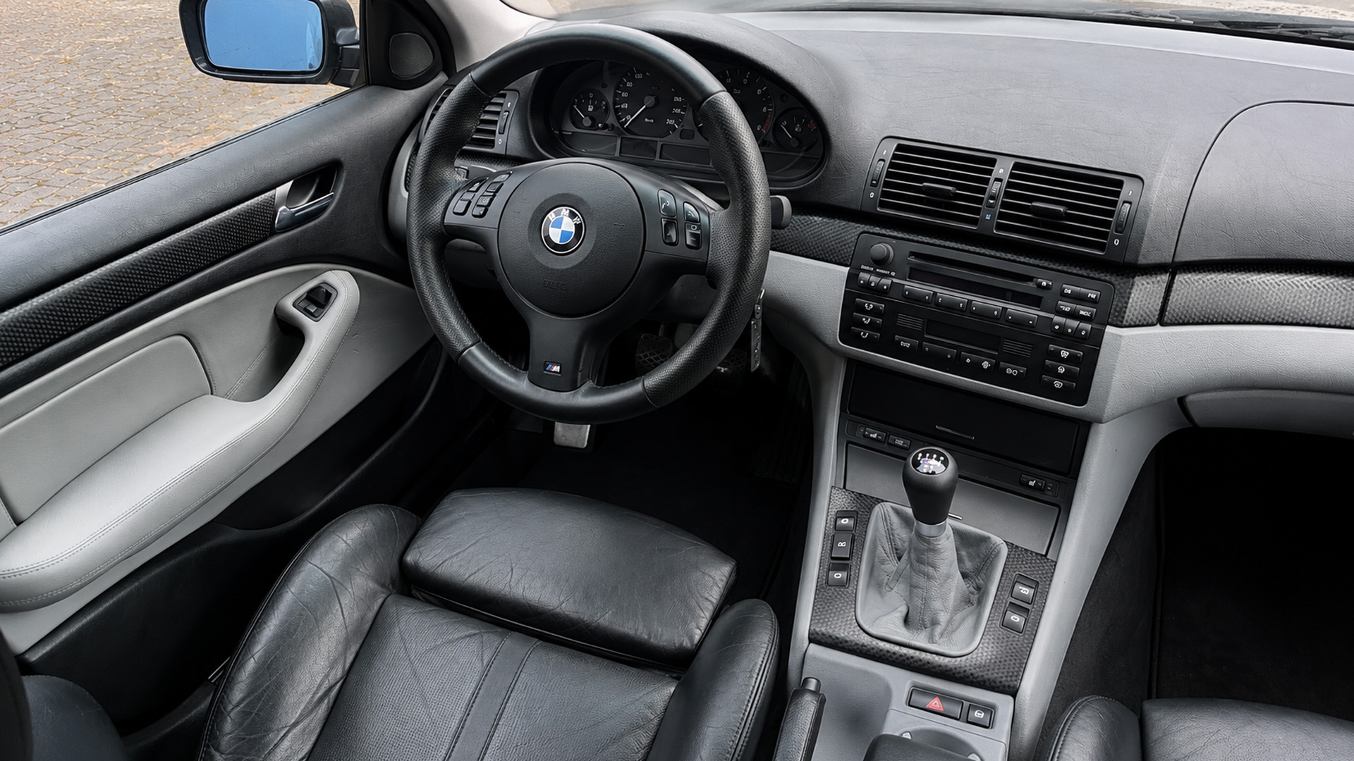 BMW E46 touring interior gets a fresh repair
