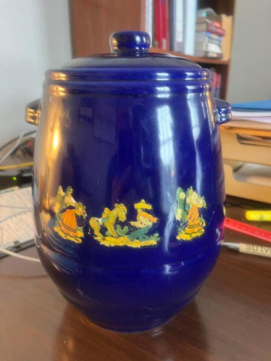 Is this vintage cookie jar worth $50? Dr. Lori appraises