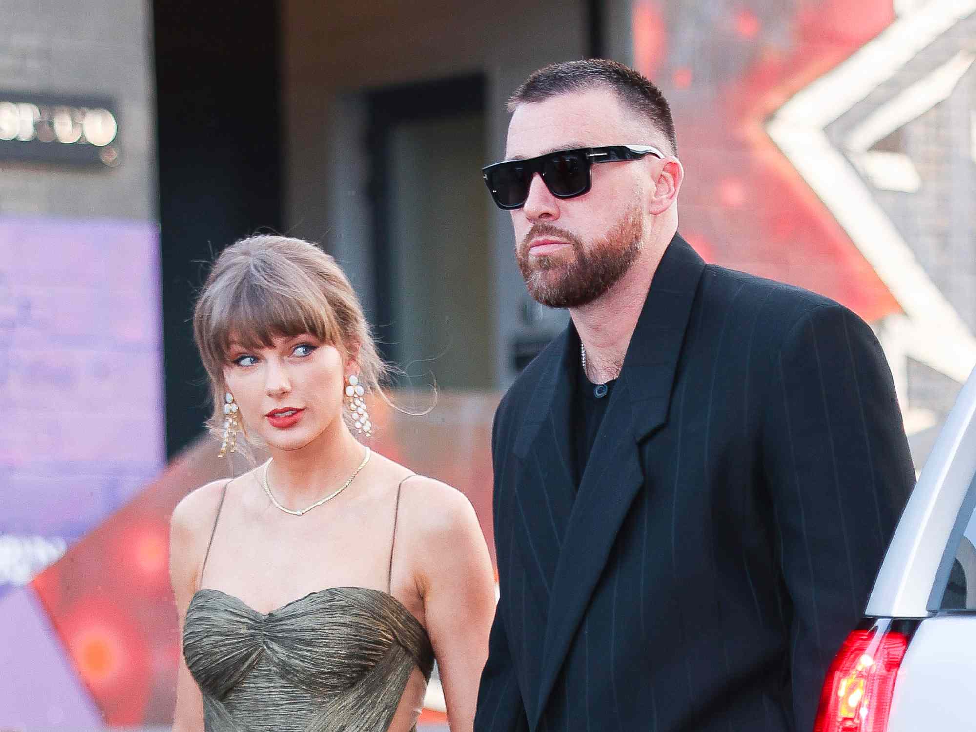 Taylor Swift's famous friend gives the most cryptic answer about her ...