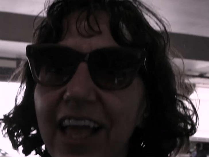 Kristen Schaal pulls off fake TMZ prank